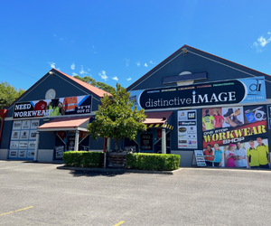 Contact Distinctive Image